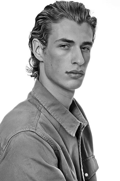 LEO | Star Models İstanbul